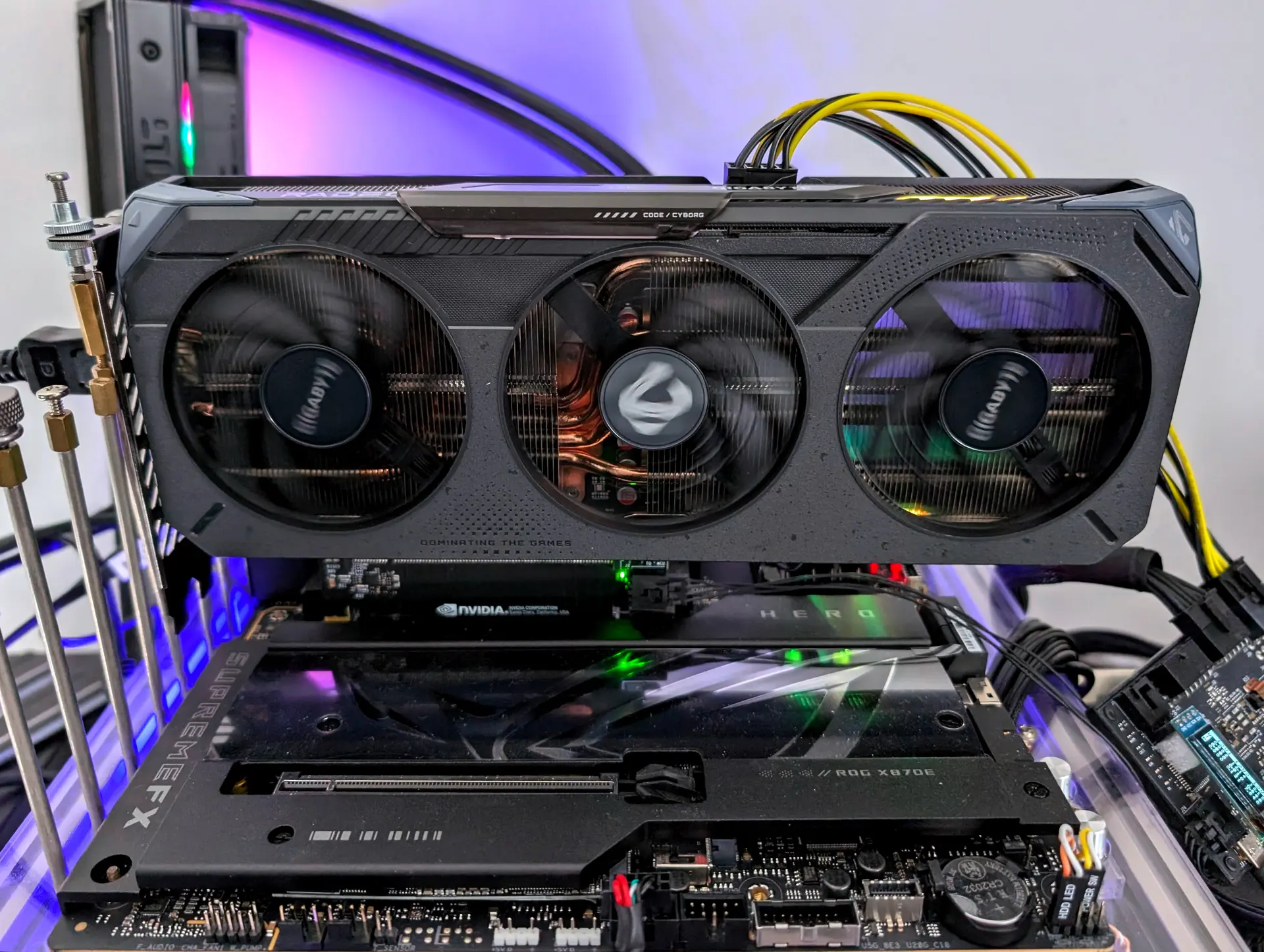 AMD Radeon RX 9600 XT İncelemesi: Fiyat/Performans Odaklı Oyun Kartı ...